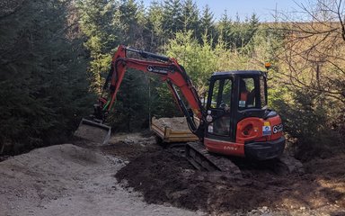 What 3 professionals taught us about trail building | Forestry England